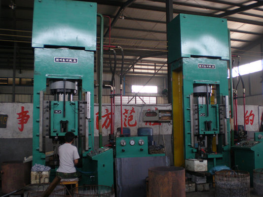 China Strongest High Speed Hydraulic Extrusion Press 200 Ton 8 Facet Guiding supplier