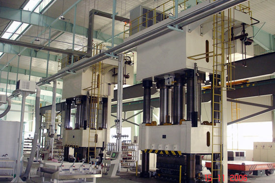 China SMC Basin Compression Molding Press Equipment Four Column Structure supplier
